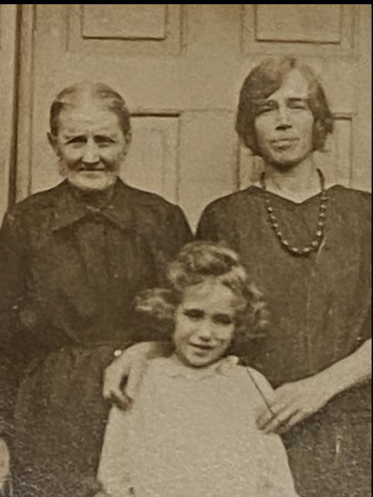 Parent and Siblings (Takeley) of Oliver Faircloth of Albury | Bishop's ...