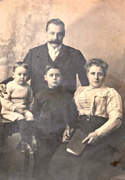 Parent and Siblings (Takeley) of Oliver Faircloth of Albury | Bishop's ...