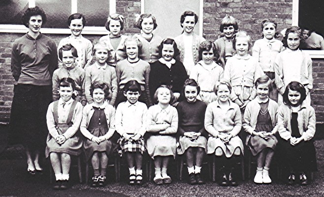 Girls School Class, 1960 | Redbourn Girls' Schools | Herts Memories