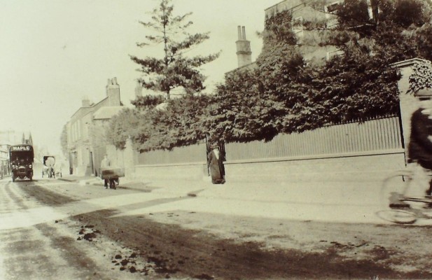 Professionals and People of Private Means | Cheshunt High Street ...