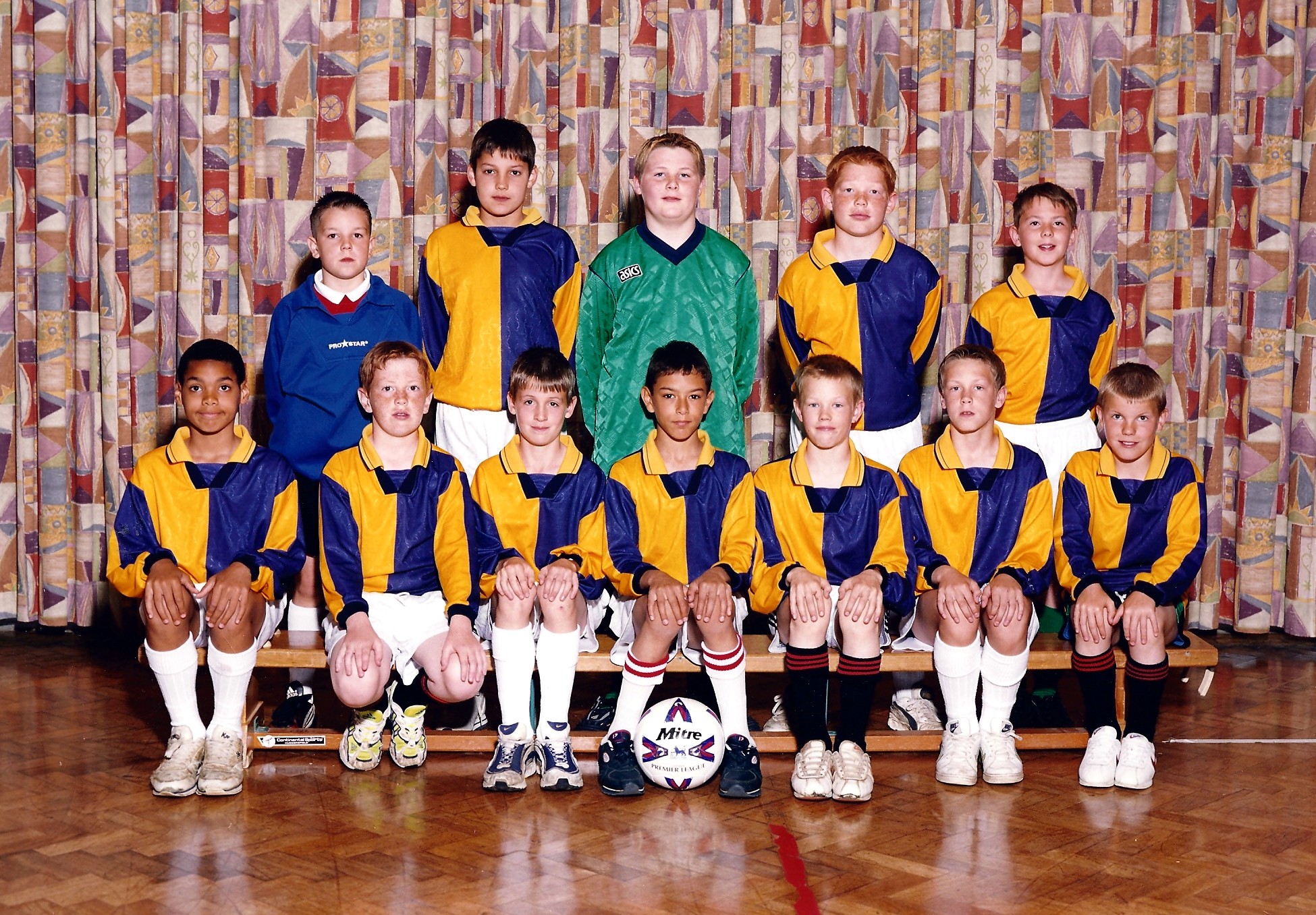 Junior School Football Team | Redbourn Junior School Sports | Herts ...