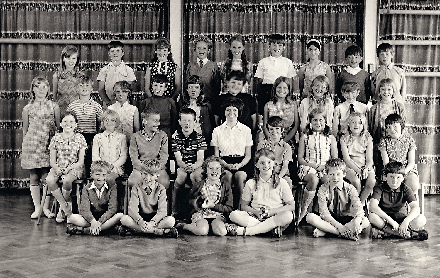 Junior School Class | Redbourn Junior Schools | Herts Memories