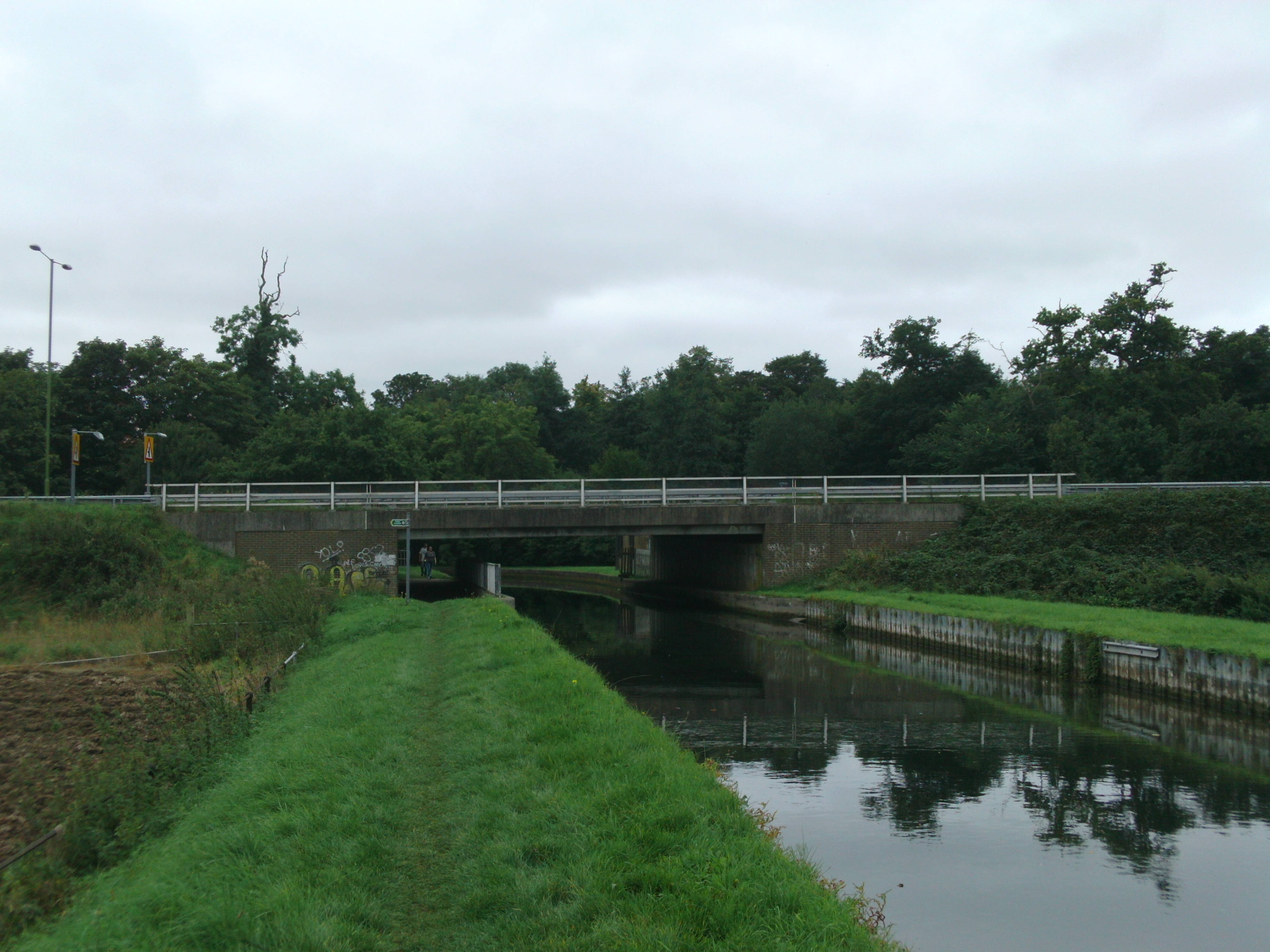 6. Theobalds to the Borders of Enfield | Walks along the New River ...