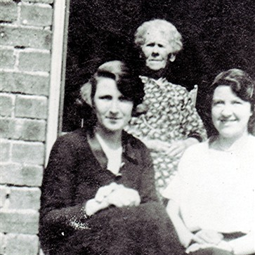 The Fox Ladies | Redbourn Families D-F | Herts Memories