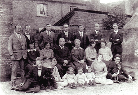 The Mills Family | Redbourn Families M-O | Herts Memories