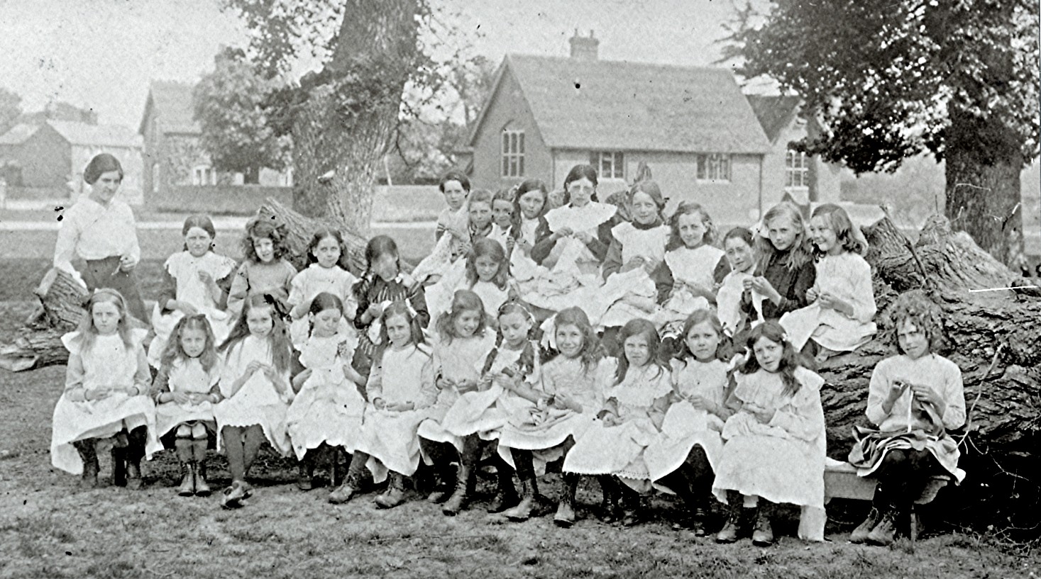 Girls School Class, 1914 | Redbourn Girls' Schools | Herts Memories