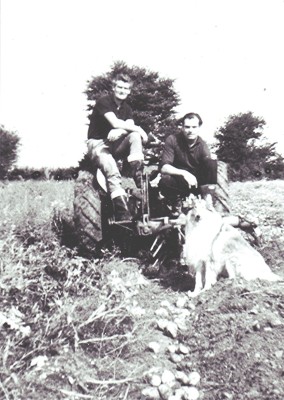 Ron Henry & Fred Peacock | Redbourn Groups by surname G-I, Redbourn ...