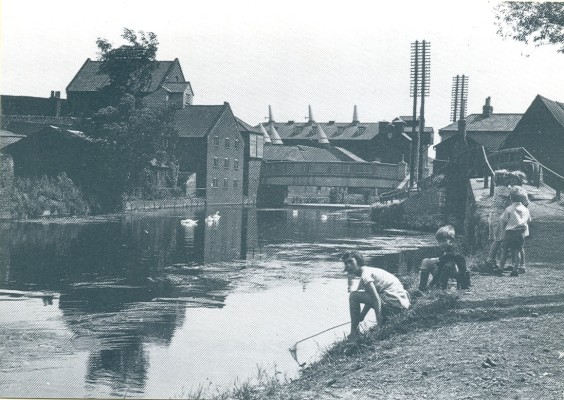 The River Lea at Ware | Rivers and canals | Herts Memories